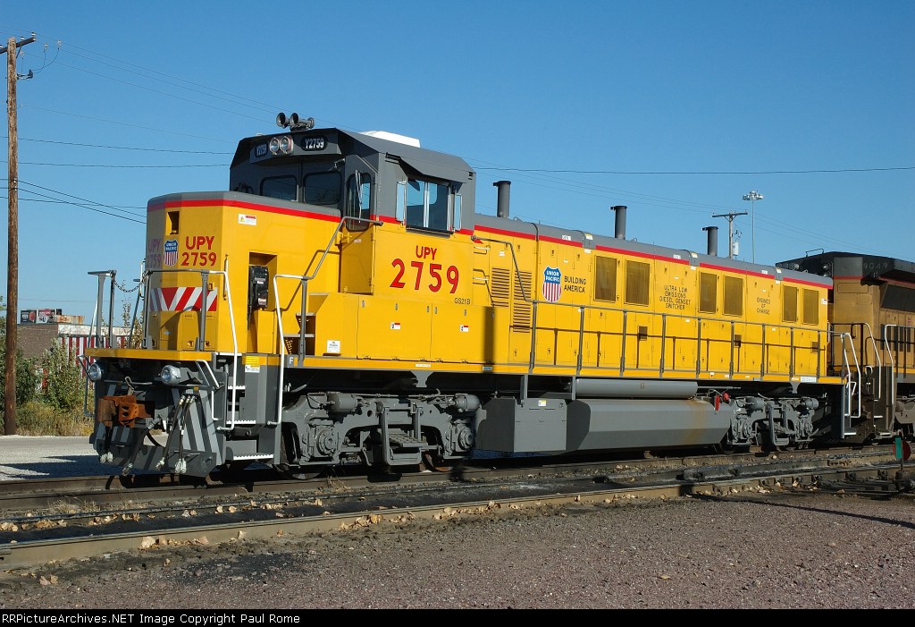 UPY 2759, NRE 3GS21B Genset, awaits assignment at UP's Proviso Yard